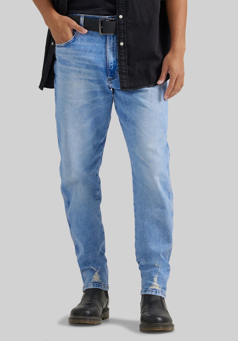 Click here for Mens Wrangler Athletic Fit Relaxed Tapered Jeans a... prices